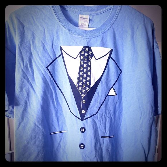 Gildan | Shirts | Uri Tshirt Coaches Vs Cancer | Poshmark